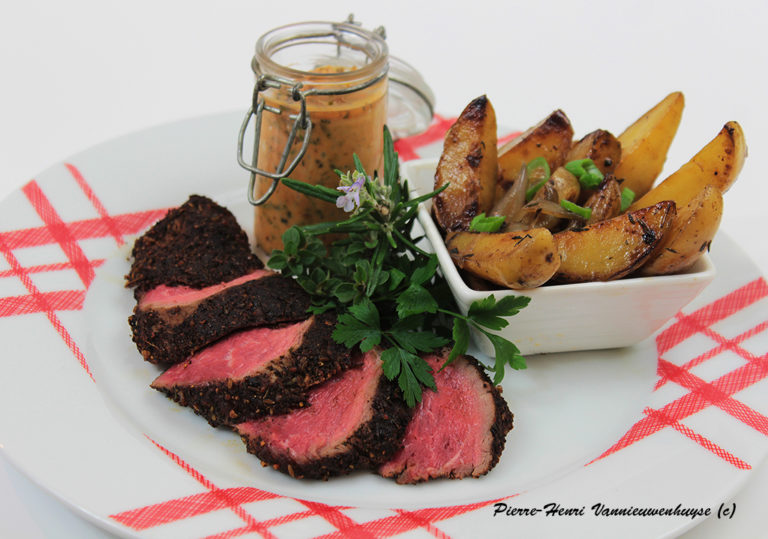 Recette du merlan de boeuf en croûte d'épices au café, sauce choron ...